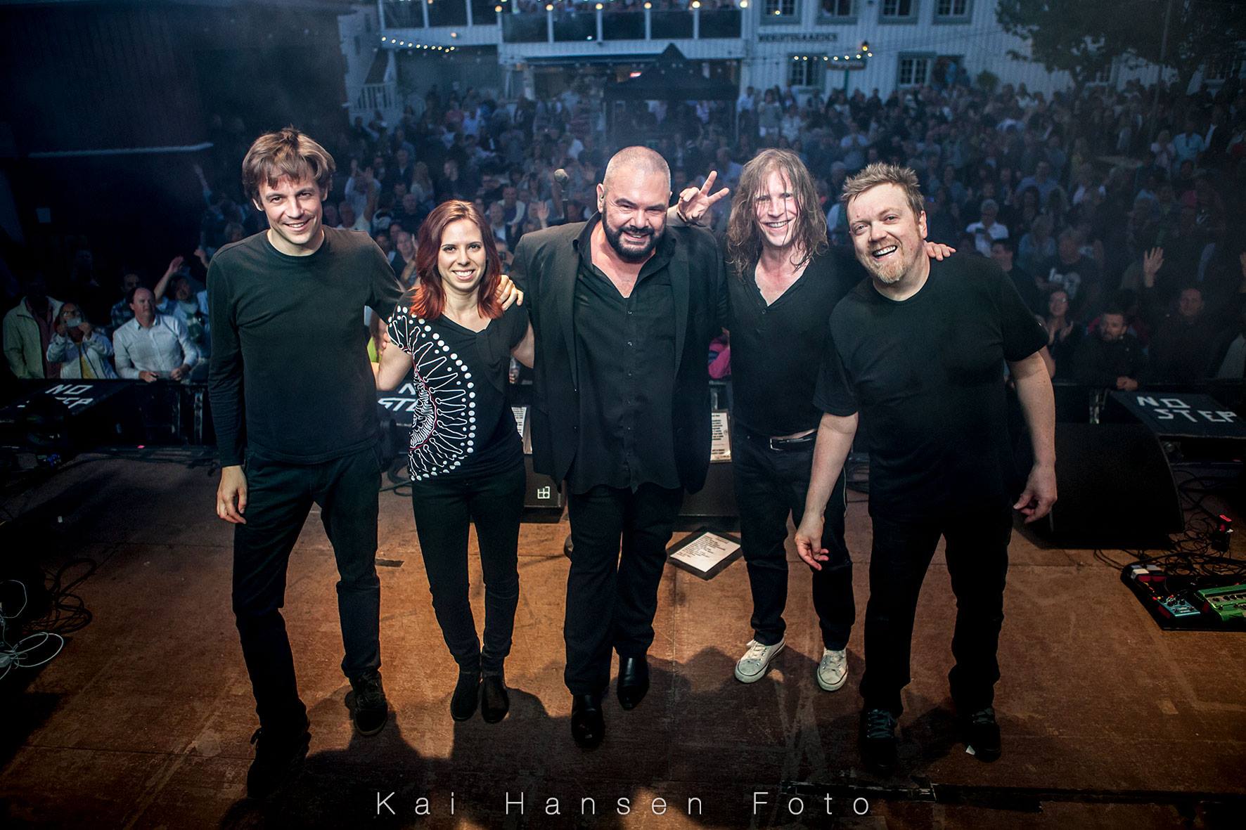 Alphaville: Το ιδιαίτερο 80s συγκρότημα κατακτά πάλι τα Charts | The ...